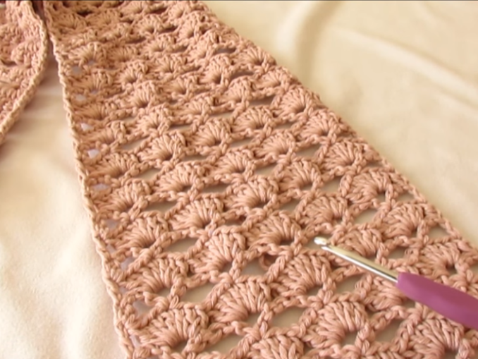 Crochet Wavy Shell Stitch Pattern - Easy Tutorial - Crochetaholic