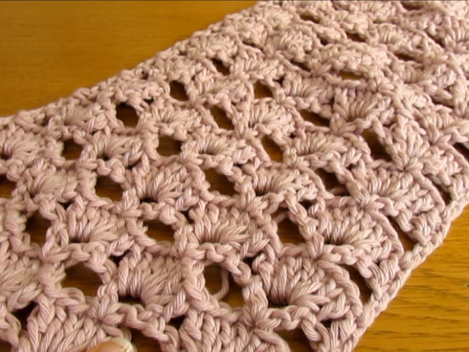 How To Crochet Wavy Shell Stitch - Tutorial For Beginners - Crochetaholic